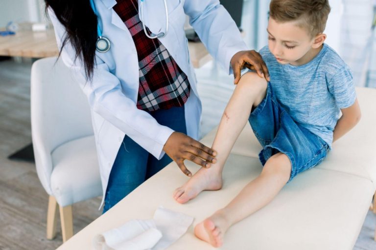 How to Correct Bow Legs in Children and Adults